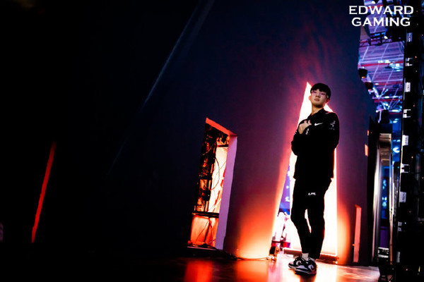 [LPL P.O] '원딜 자존심 대결'의 주인공은 스카웃 (TES vs EDG)