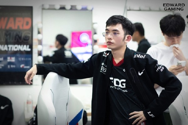 [LPL P.O] '잊혀진 자'들의 천하 통일 (EDG vs FPX)