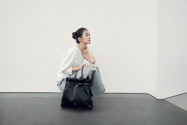 Agent Lee's "Elegant Goddess"