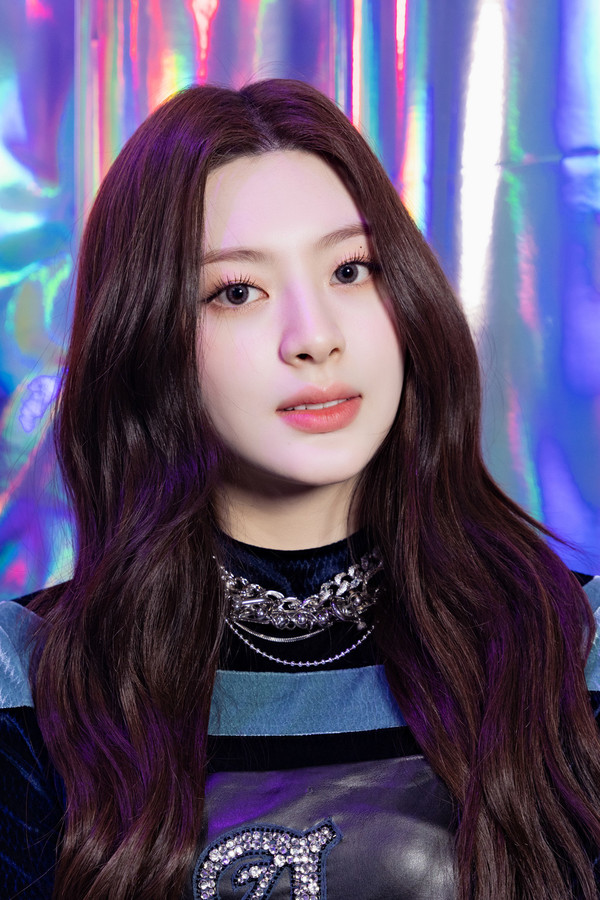 STAYC's 'Falling Beauty'[Photo]