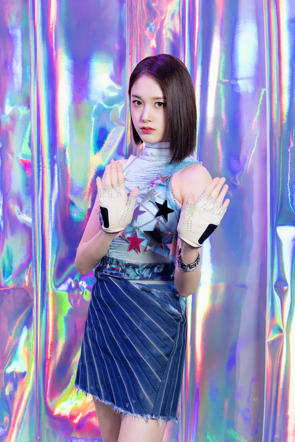 STAYC Jay 'No.1 beauty within short hair'[Photo]