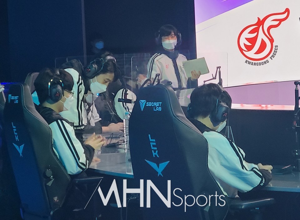 [WCK] '4-6 교전 승리' 광동 프릭스, 팀 크레센트에 2-0 완승