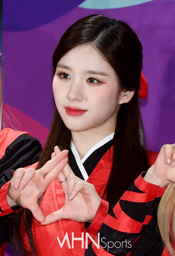 LOONA HeeJin's 'Pure Appearance'[Photo]
