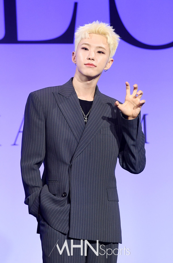 SEVENTEEN Hoshi 'The Cool Signature Pose'(Pictorial)