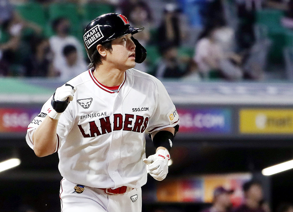 '소년장사' SSG랜더스 최정, 7시즌 연속 20홈런까지 '-1'