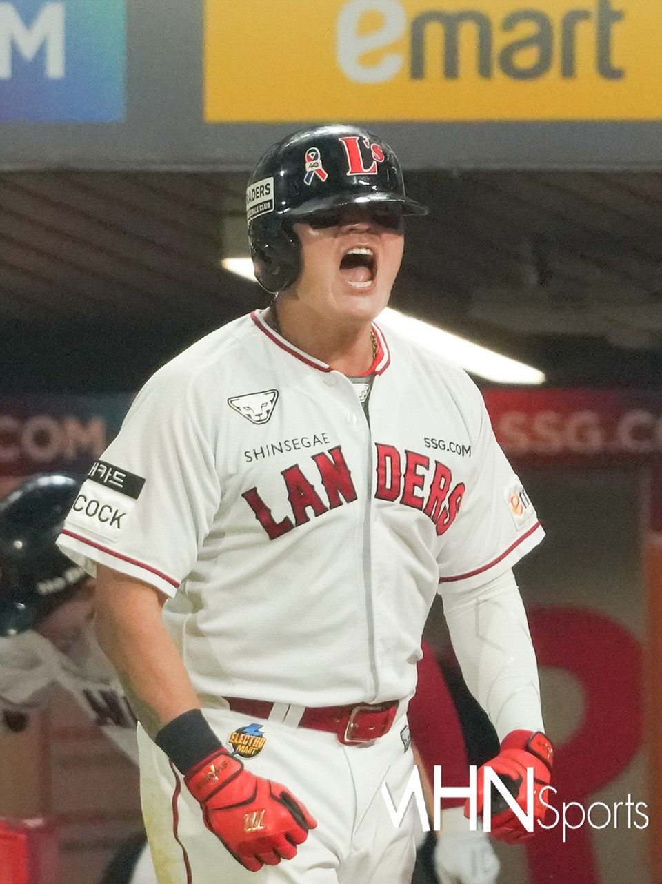 추신수, SSG와 재계약…근데, ‘10억 삭감’ 이유는?