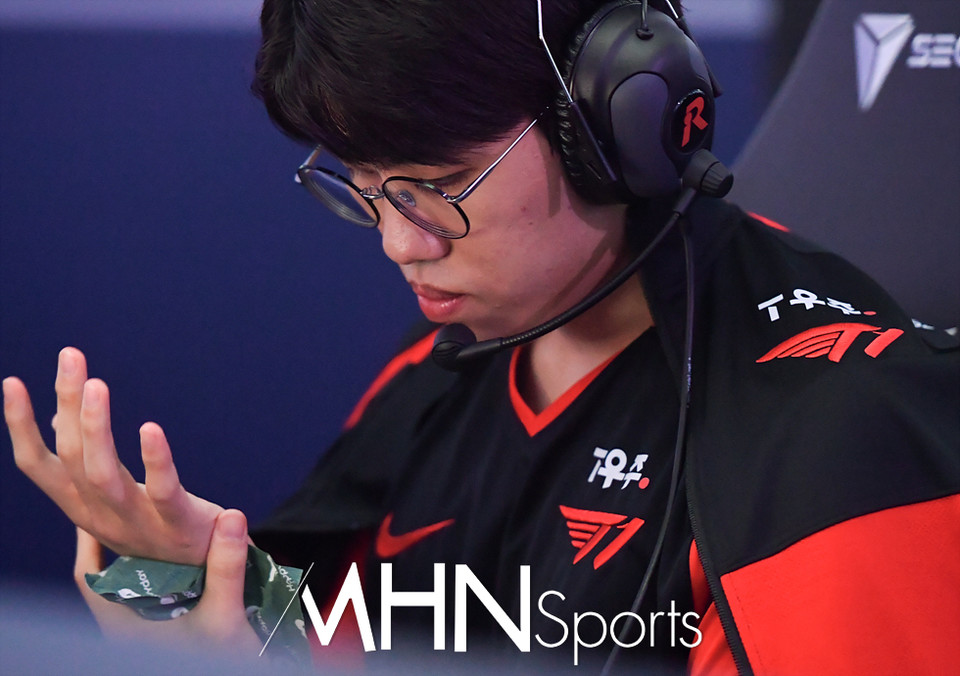 [LCK] 'T1의 시험, 무너진 KT' T1, 세트스코어 2-1 리드