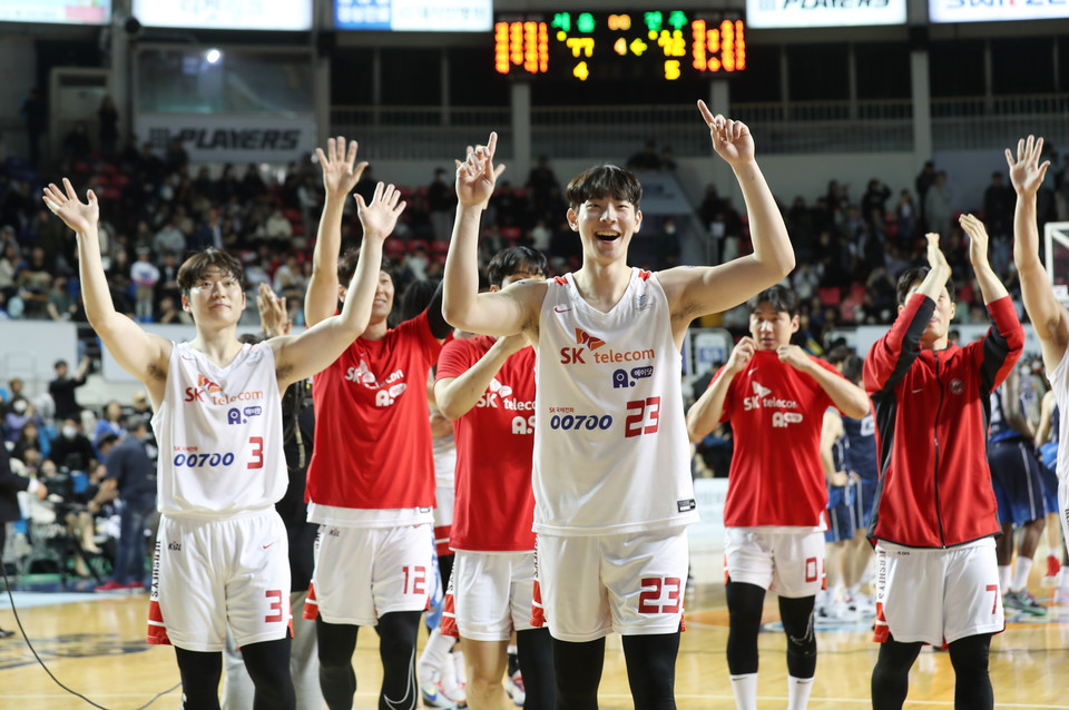 15점차 역전→16점차 역전…SK, 지고 있어도 지는게 아니다!