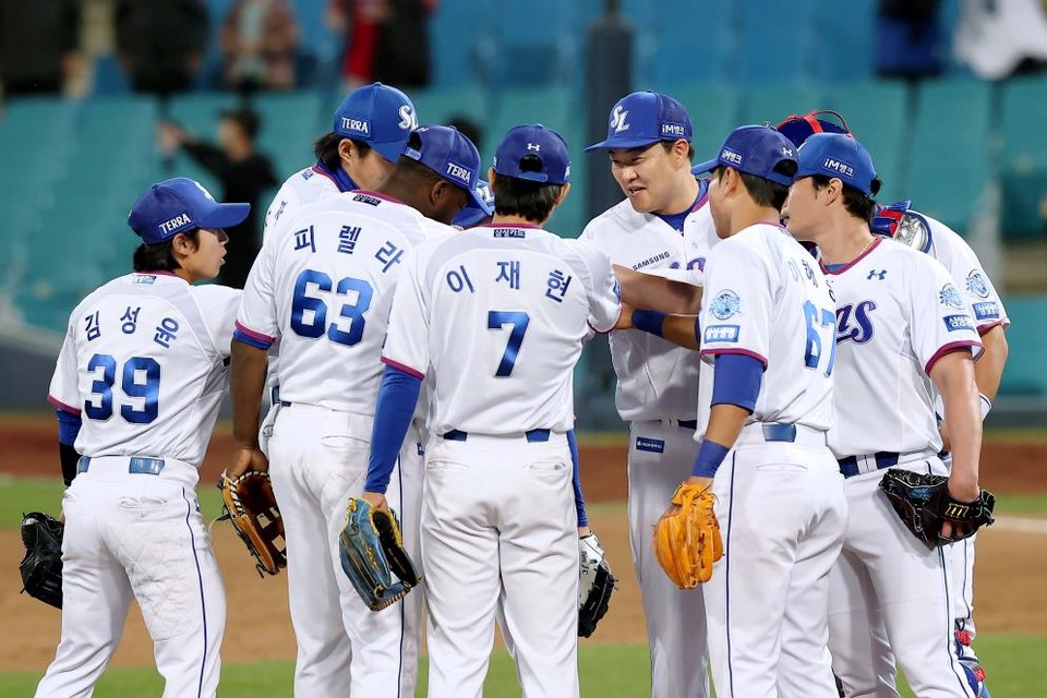 문동주 160.1㎞, 안우진 159.8㎞ ‘KBO 광속구 시대’…한화 첫 2연승