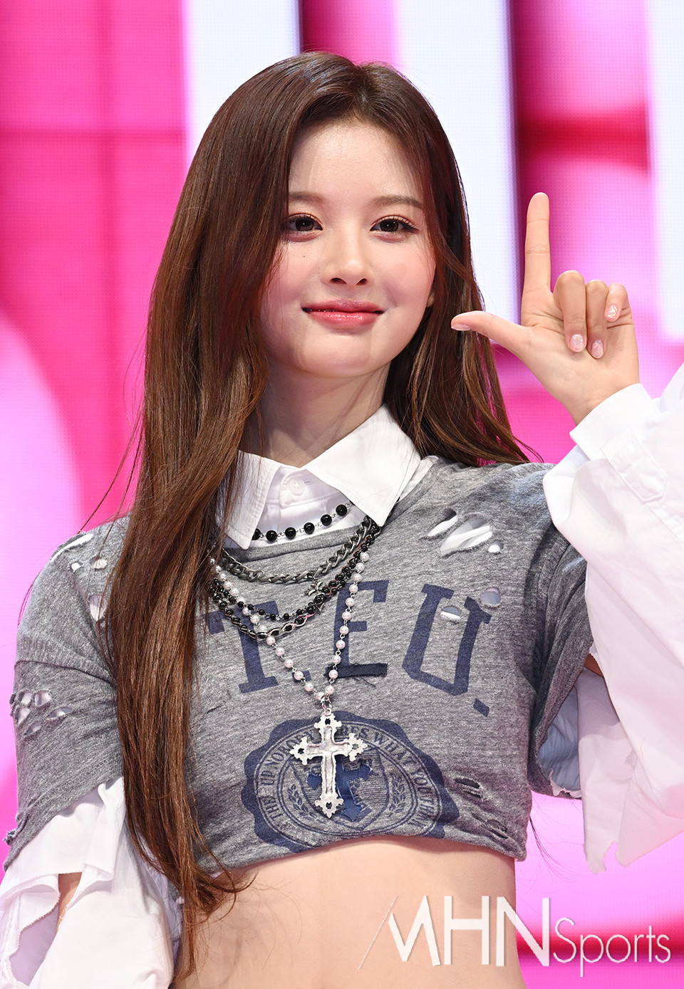 '쇼! 음악중심' 새 MC 엔믹스 설윤, 스페셜 무대로 신고식 예고