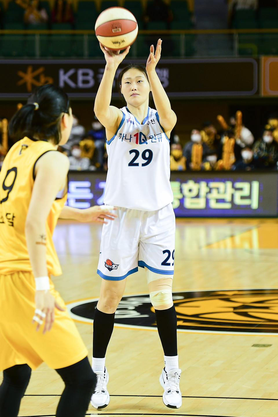 WKBL 2023 FA 3차 협상 마감...이정현·박지은 은퇴