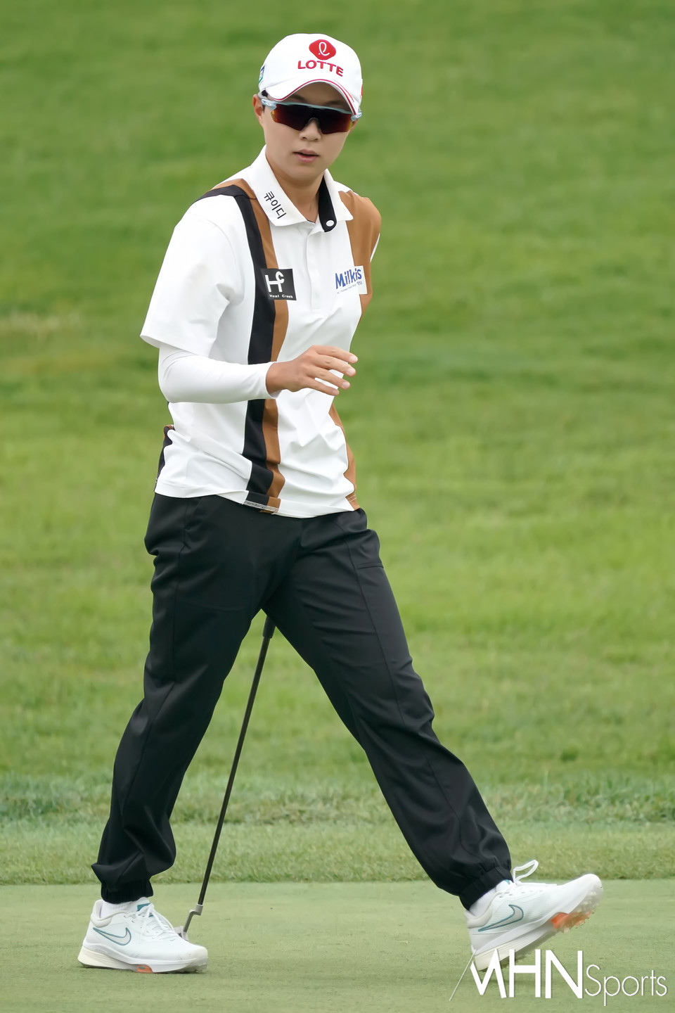 [Ms포토] 김효주 '많은 갤러리 앞에서 버디 성공'