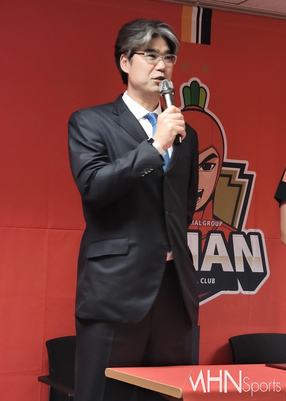 '新체제' OK금융그룹 오기노 감독 "송희채, 수비를 부탁해!"