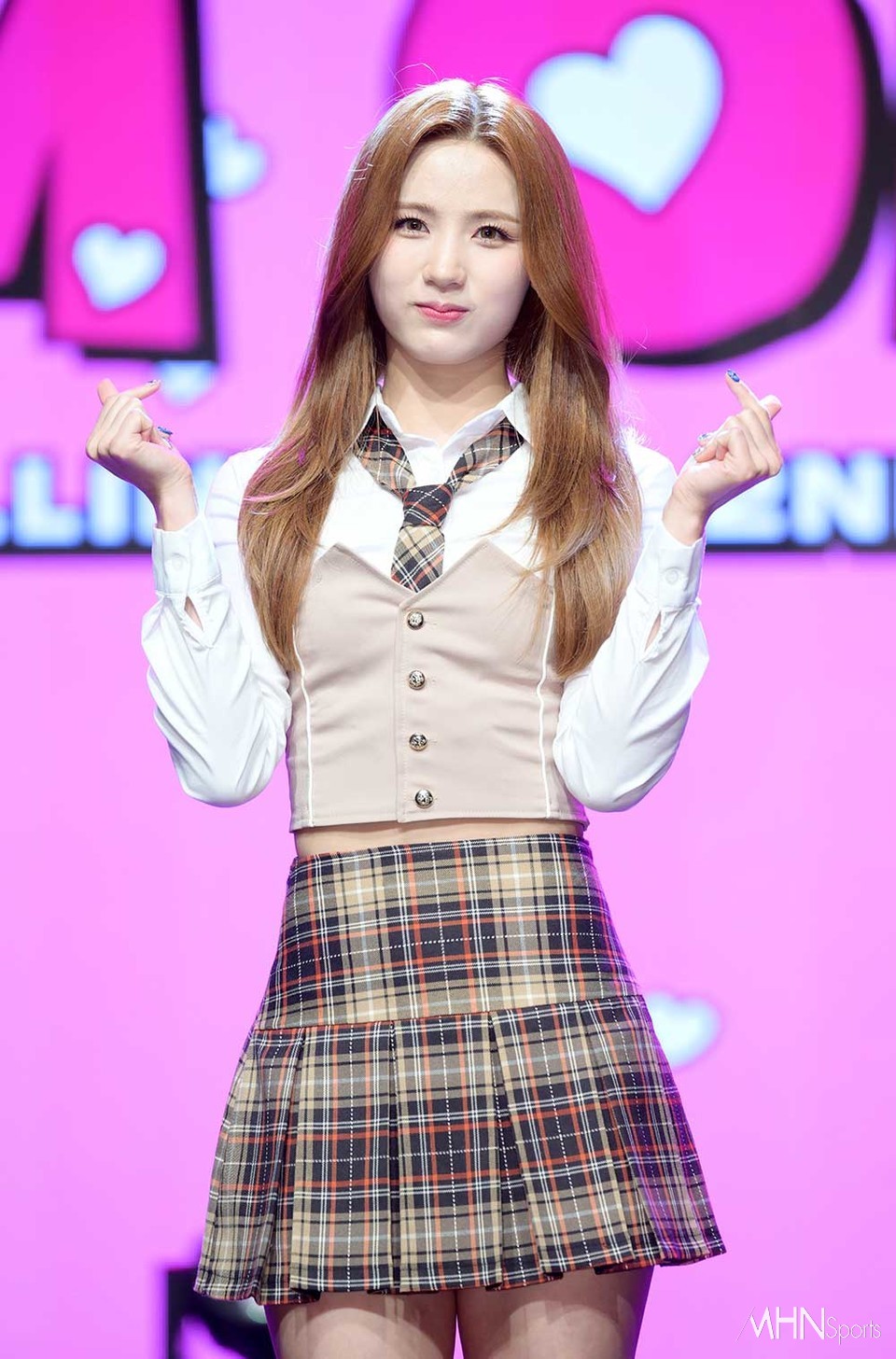 ICHILLIN,' ' Y2K Style' [MS Album]