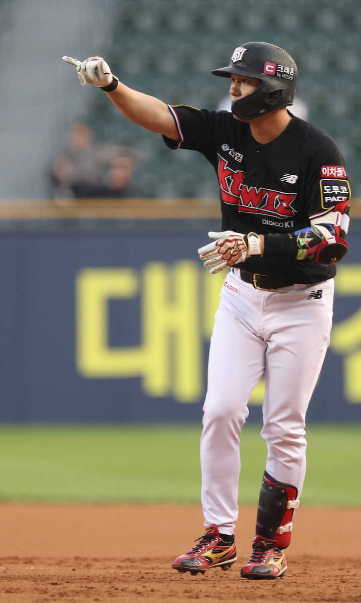 6월 5일 10위→최근 13경기 11승…2위 kt, 1위 LG 추격전은 시작됐다