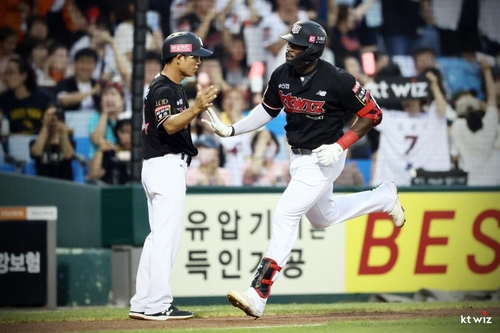 ‘두려움 없는’ kt·KIA 가을야구 ‘태풍의 눈’…LG 3연패 끝, SSG 3연승 끝