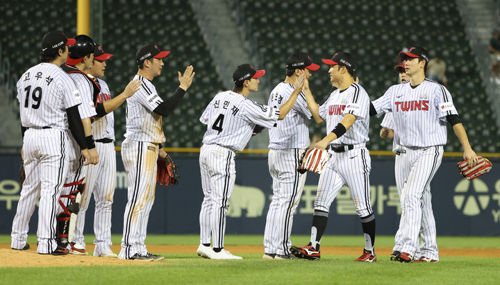 올해는 LG!…양현종 선발 164승 ‘신기록’·8연패 한화 또 ‘꼴찌’