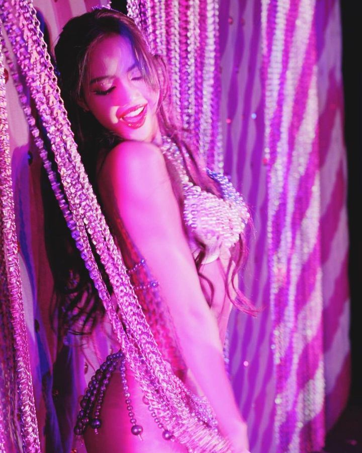 '누드 쇼' 무대 올랐던 블랙핑크 리사 "크레이지 호스, 놀라운 경험"