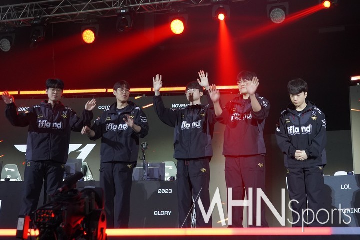 [롤드컵] 4R 조 추첨식, DK는 '웃음', T1-KT는 '비장'