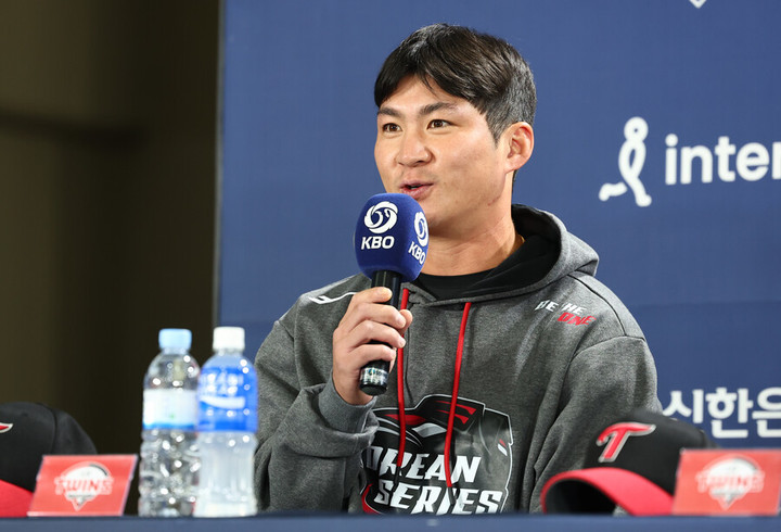 [KS] LG "6차전에 끝낼 것" vs KT "7차전 짜릿한 우승" 양 팀이 전하는 포부