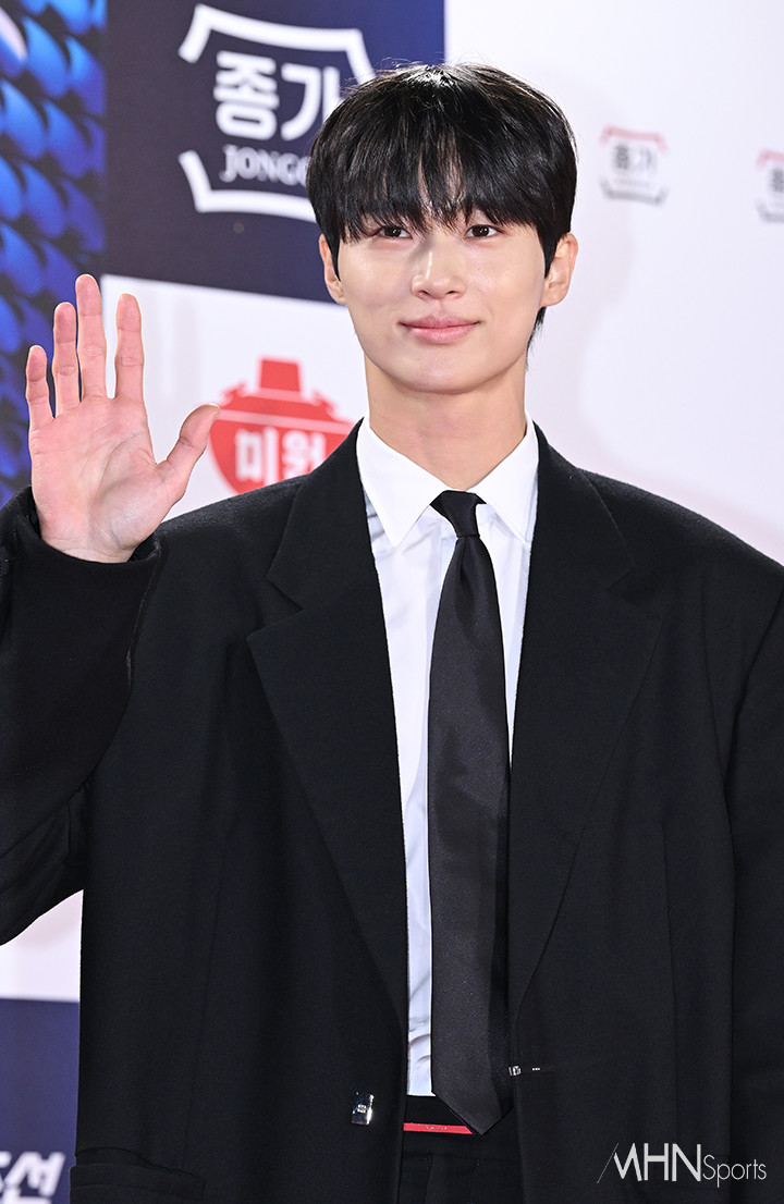 [Ms포토] 변우석 '이 훈훈함 뭐야'