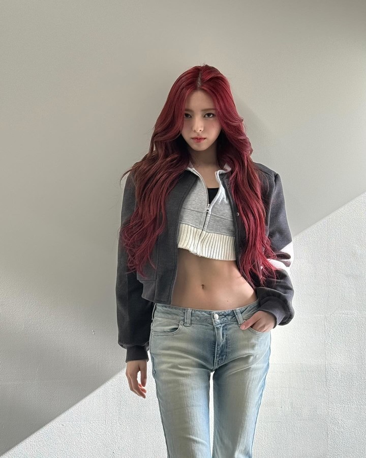 Itzy Yuna You Go Girl