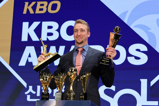 [2023 야구 결산⑧] KBO리그 '싹쓸이' 폭격→MLB 복귀, 진격의 에릭 페디