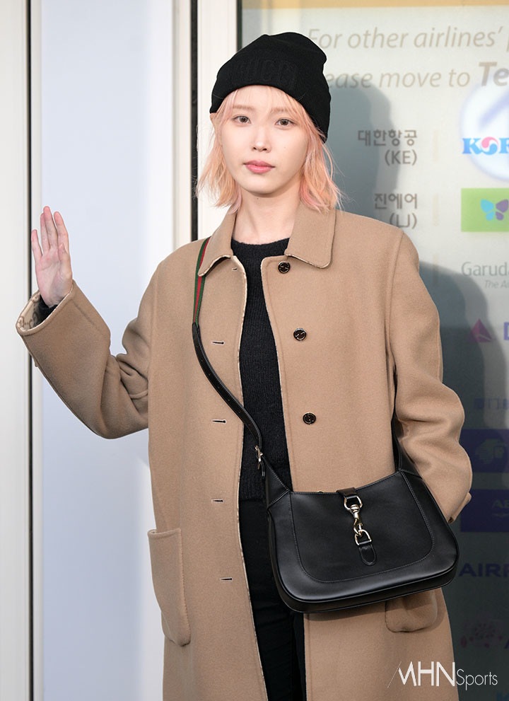 IU's Pink Hair Stuns Fans...'So Lovely!' [Ms Album]