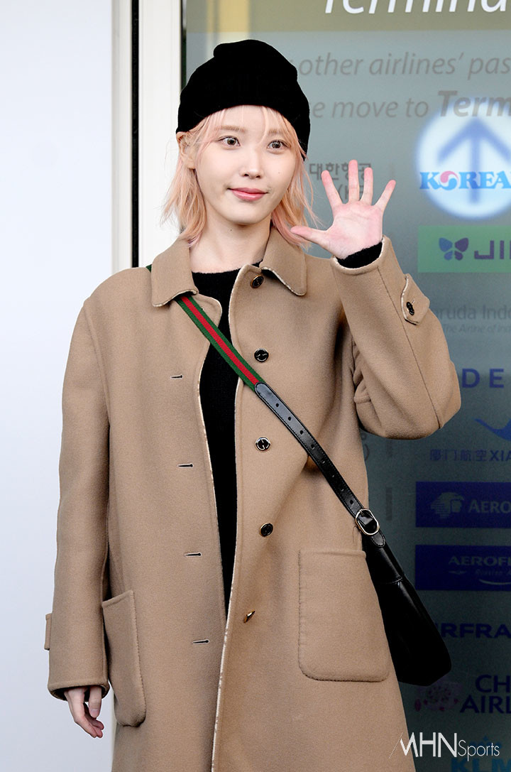 IU's Pink Hair Stuns Fans...'So Lovely!' [Ms Album]