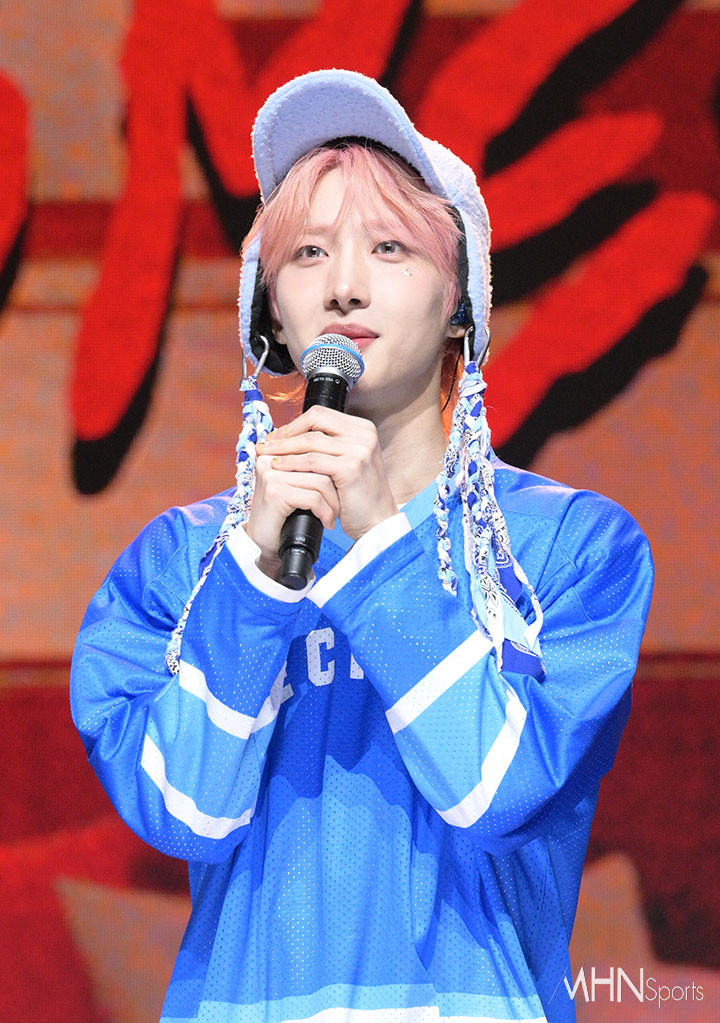 Pentagon HUI Makes His Solo Debut With 'WHU IS ME : Complex' [Ms Album]