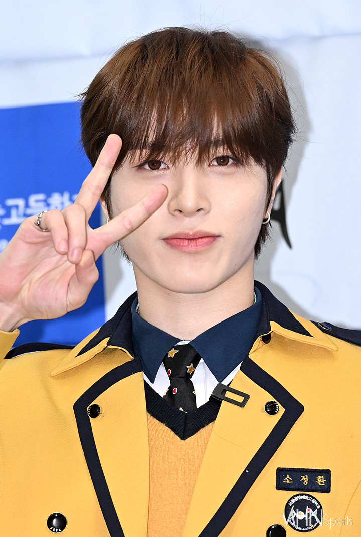 TREASURE's So Jung-hwan, Today's Visual King Graduate [mhn Album]