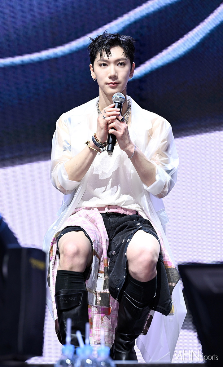 NCT's Ten Unveils Striking Visuals for Solo Debut with "TEN" [mhn Album]