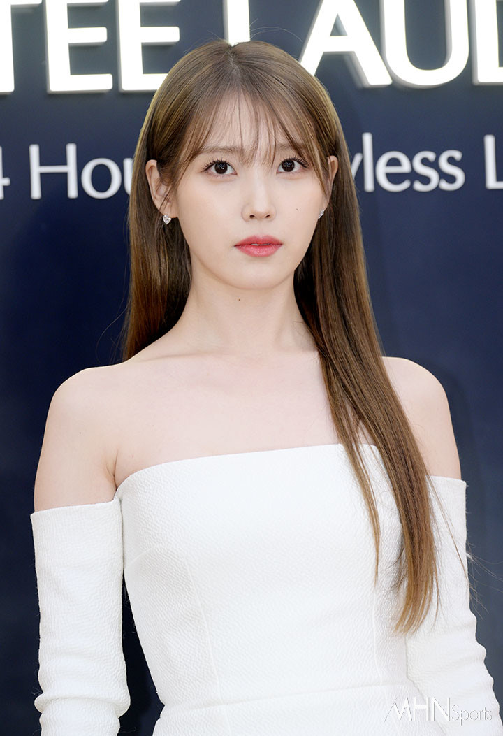 IU Heats Up Comeback with Two Consecutive Weeks at No. 1 on Ktown4u ...