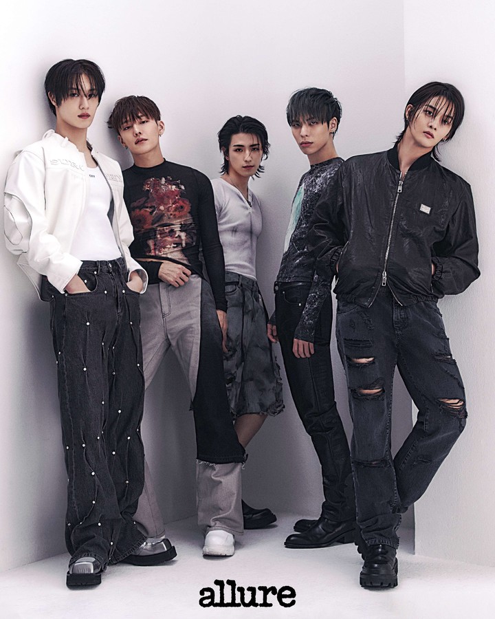 CIX 완전체 화보 공개! 자유로운 청춘의 비주얼