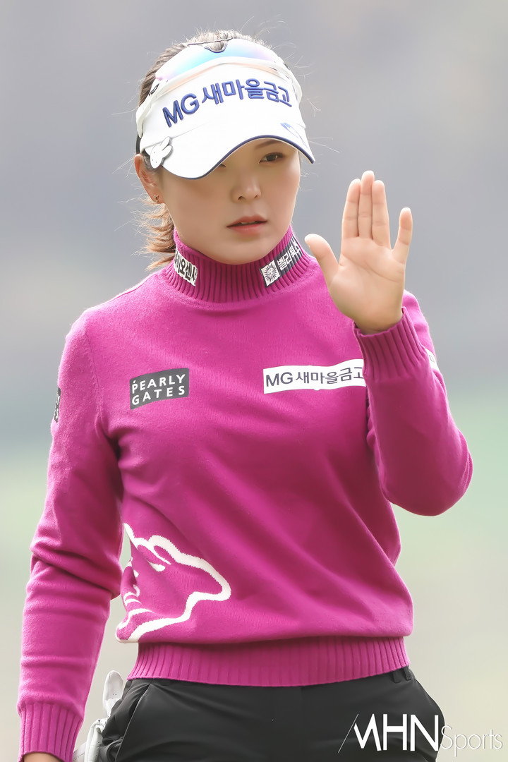 '5년만 복귀' 안신애, JLPGA 개막전 1R 공동 93위 '주춤'...송가은 33위