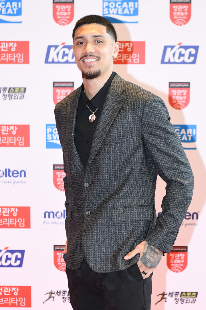 [KBL 시상식] 'DB 우승 견인' 알바노, 팀 동료 강상재 제치고 국내 MVP 차지...아시아쿼터 최초