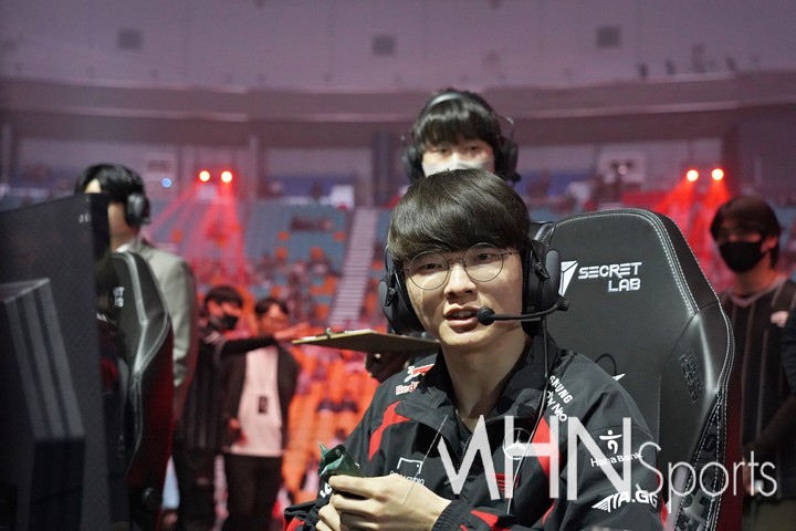 [lck] 재밌네 대상혁 페이커 3세트 승리 견인