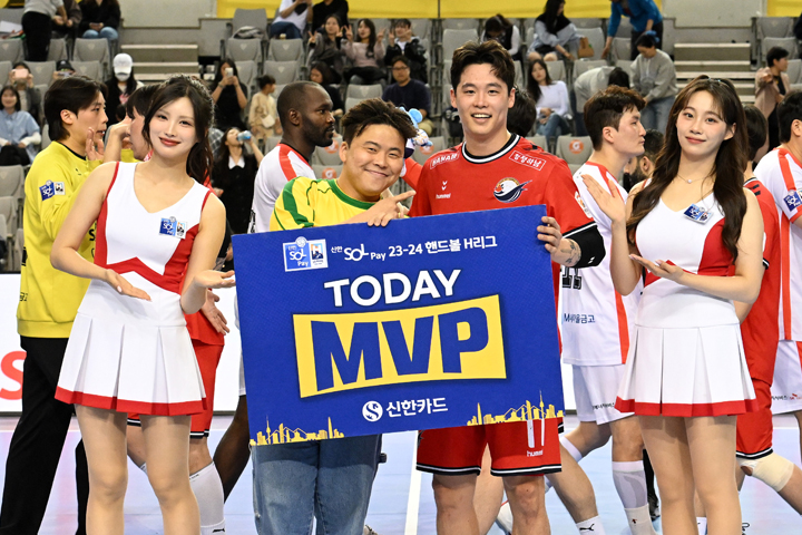 [핸드볼 H리그] 하남시청 라이벌 SK호크스 꺾고 정규리그 마쳐