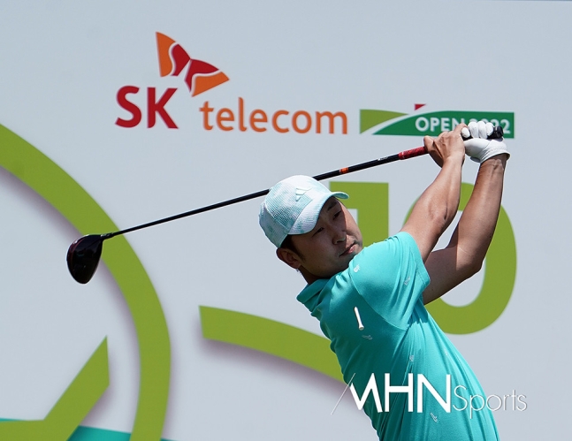 '前 기아 타이거즈 에이스' 윤석민, 7번째 도전 끝에 KPGA 프로 합격