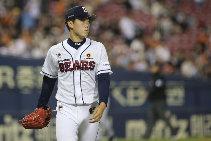 볼넷-볼넷-볼넷 '제구 난조' 두산 김유성, 1.1이닝 2실점 결국 조기 강판 [잠실에서mhn]