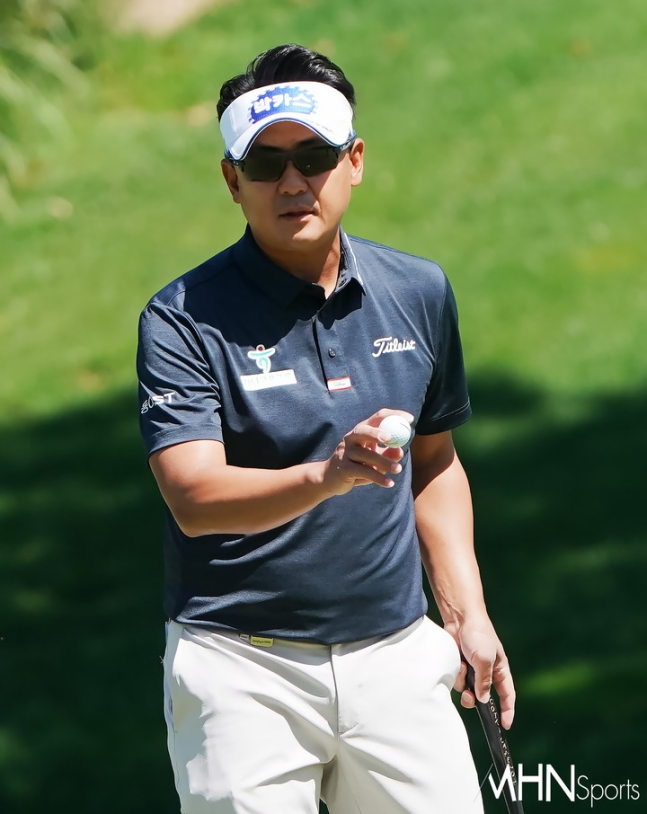 'SK텔레콤 오픈 우승이 생일 선물~'..최경주, KPGA 투어 최고령 우승 신기록 작성