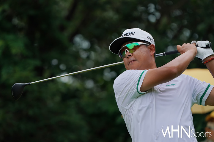 '버디 접전' 한승수, KB금융 리브챔피언십 챔피언 등극...KPGA 통산 3승