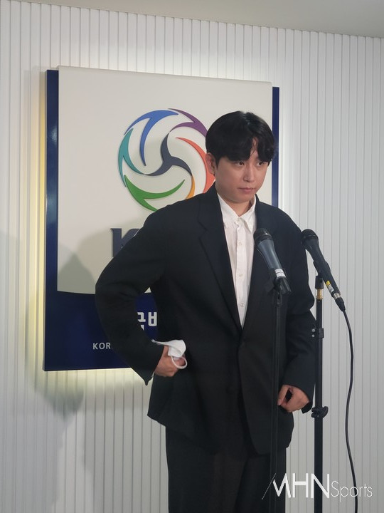 [이슈스파이크] 음주운전자 포승줄 찼는데...'죄목 은폐' 곽명우, 꽃으로 때린 수준?