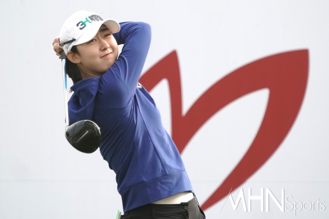 'KLPGA는 가능, KGA는 불가능'..전우리, 거리측정기 사용 금지 위반으로 실격