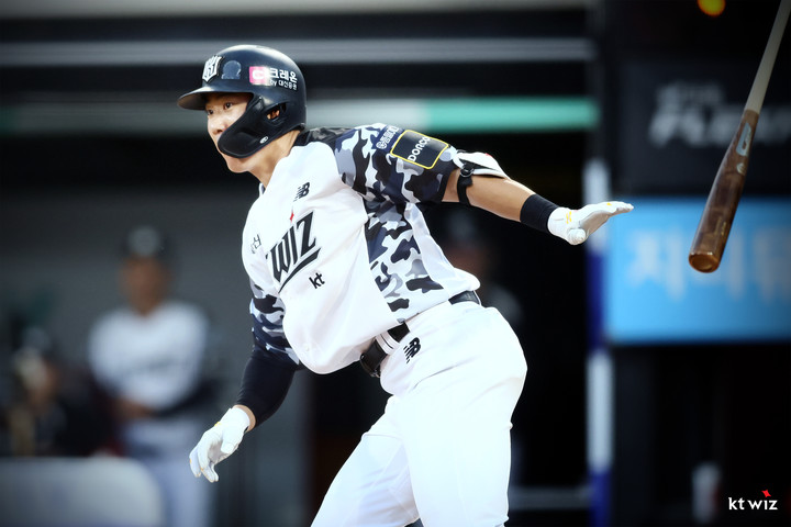 '김태형 퇴장=승리' 공식 깨졌다...KT 9회말 '김원중 폭투' 7-6 끝내기 승리 [수원에서mhn]