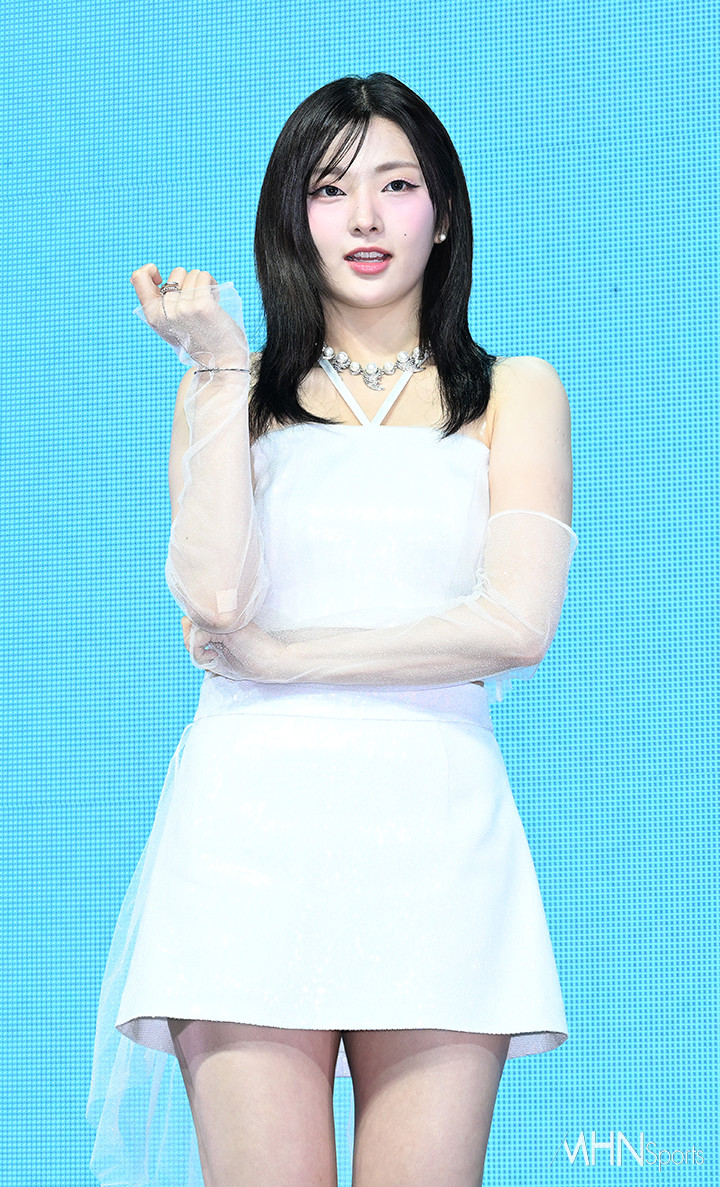 [mhn포토] 위클리 박소은 '올 여름 라이츠 온'