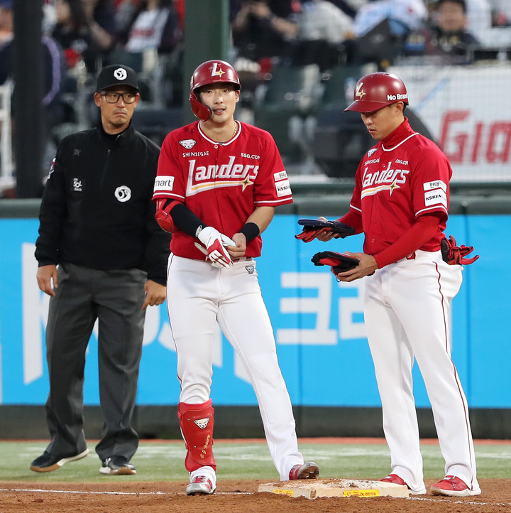 'ABS 혼선→장성우 결승타' KT, SSG 꺾고 공동 5위 '껑충' [수원에서mhn]