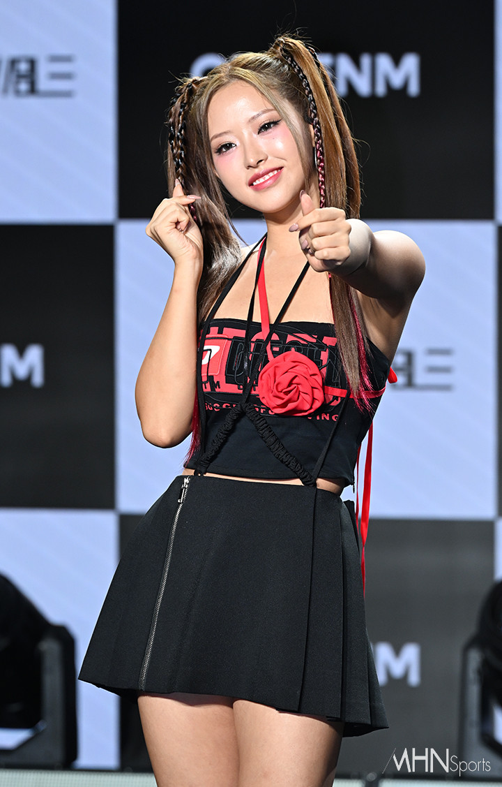 [mhn포토] 루셈블 혜주 '팬심 저격'