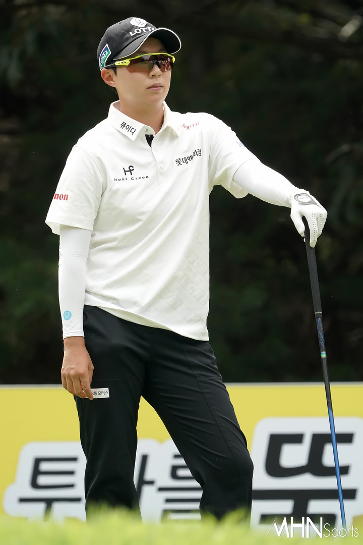 [mhn포토] 김효주, 공략 방향 바라보며