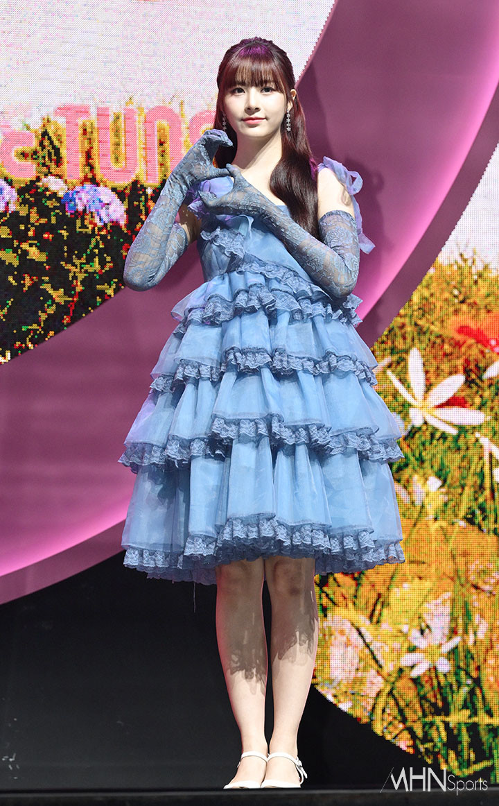 [포토] 피프티피프티 하나 '새로운 멤버로 데뷔'